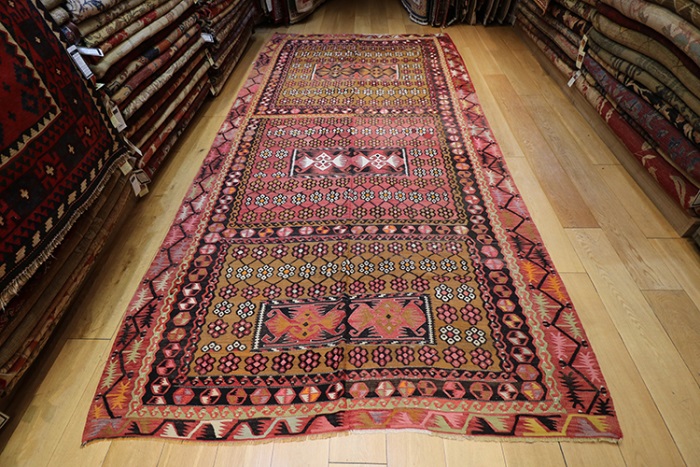 Rug Store Vintage Flat Weave Rugs - 8739
