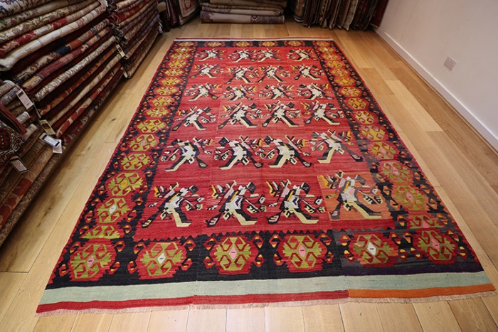 Vintage Bulgarian Kilim Rug - 4809