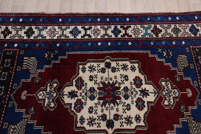 1353 Vintage Yoruk Turkish Rug